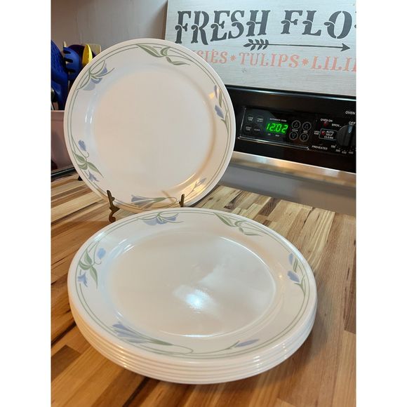 Corelle | Dining | Corelle Blue Wreath Dishes | Poshmark